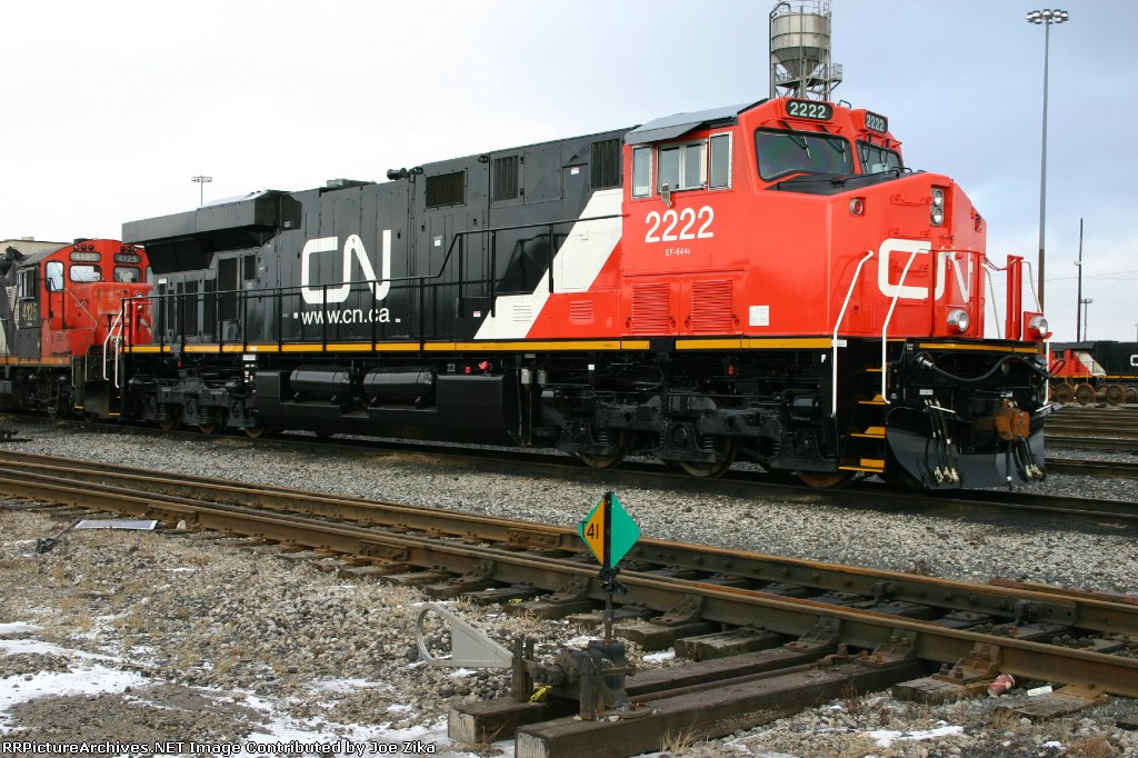 CN 2222 ES44DC